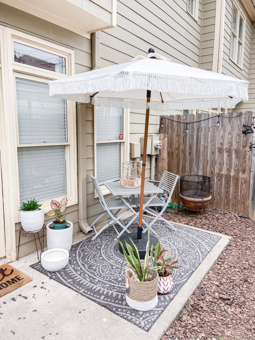 Simple Patio Decor Ideas - Wanderlust Way